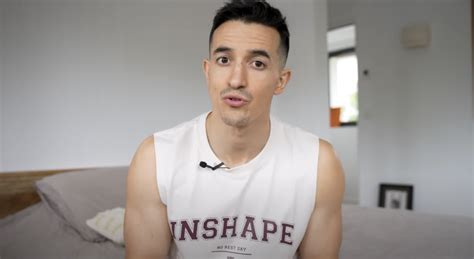 Juju Fitcats animatrice sur M6 Tibo InShape a eu du mal à être fier d elle C est triste