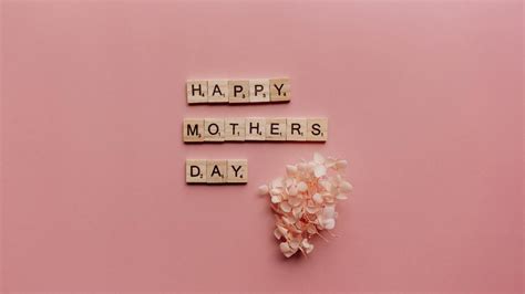 Photos Celebrate Mother`s Day 2026 With These 6 Last Minute T Ideas