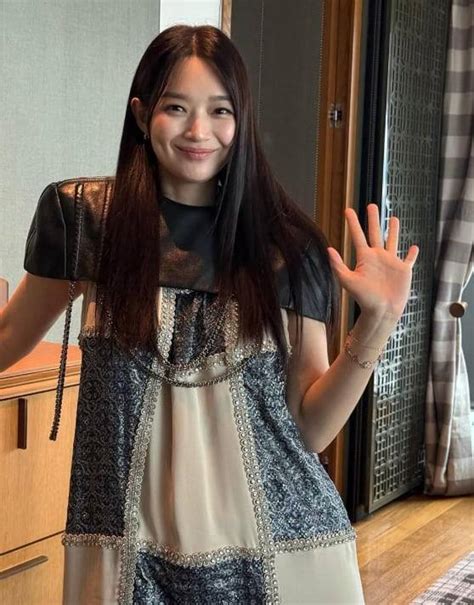 신민아 행사에서 임부복 착용 소속사 “혼전임신 아냐”