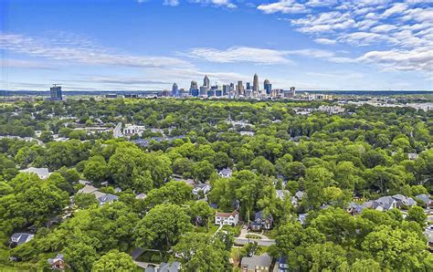 Charlotte Surges To 14th Largest American City In Latest Census Rankings