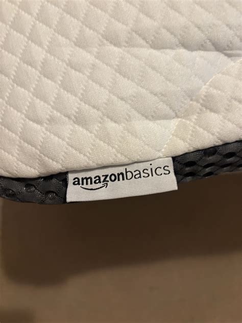 Amazon Basics Sur Matelas en très bon état D occasion à Founex pour