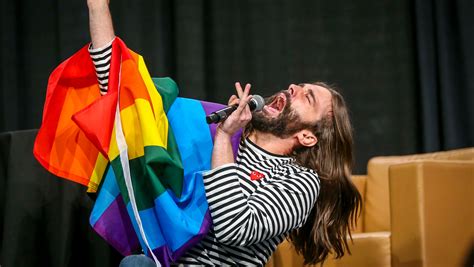 Photos Queer Eyes Jonathan Van Ness Speaks At Iowa Youth Conference