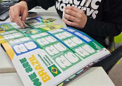 São Leopoldo Inaugura Ponto De Troca De Figurinhas Do álbum Da Copa Do