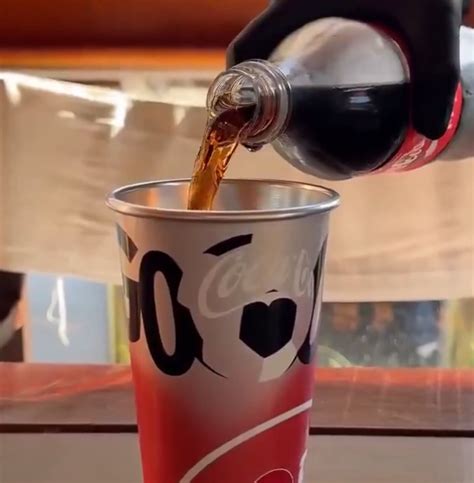 Coca Cola Lanza Vaso Del Mundial De Fútbol 2026 Que Cambia De Color Y