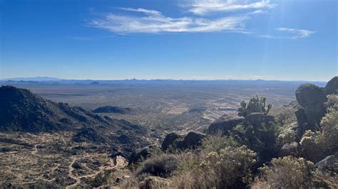 Between Phoenix And Lake Havasu Is Arizonas Scenic Valley Known For