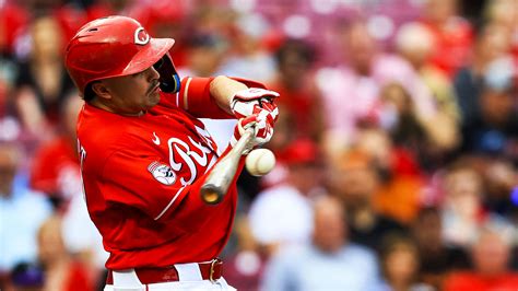 Reds Surprise Breakout Star Behind Early Nl Central Battle