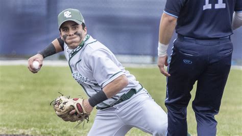 Central Catholic Baseball Beats Lake Marlington Softball 8 0 In Ebc
