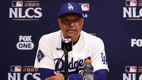 Brewers Pat Murphy Perfectly Summed Up Dave Roberts Dodgers Burden
