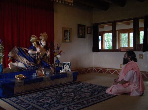 Nimkaroli Baba Temple Usa Prabhuji