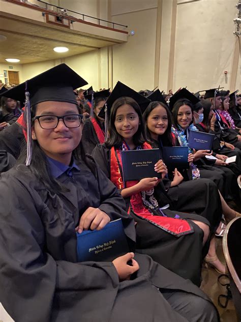 Graduation 2022 Santa Anas Middle College High School Celebrates