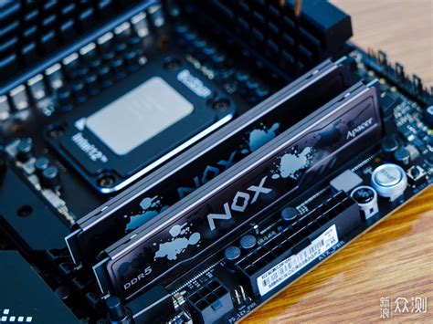 测测ddr5比ddr4强多少？用的主机也绝不能丑 原创 新浪众测