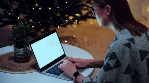 Laptop Mockup With Black Background Green Screen 4k Ultra Videolaptop Mockup Green Screen