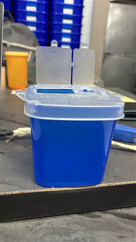 Blue Needle Sharp Container Capacity 1 4 Litre At Rs 19 Piece In Delhi