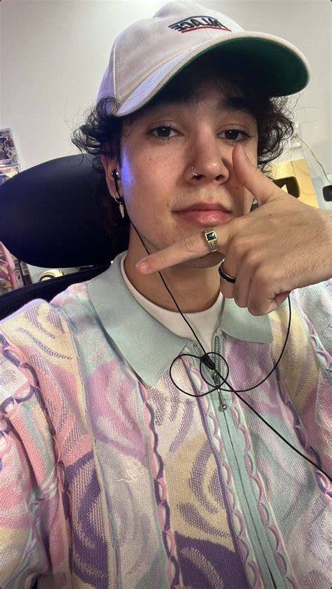 Pin De Ale Xd En Streamers 😼 Celebridades Divertidas Famosos Divertidos Famosos Lindos