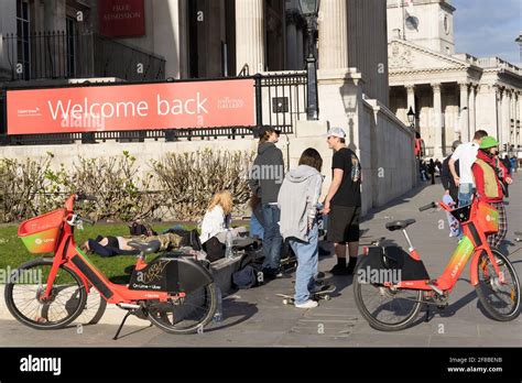 Teenagers Practise Roller Staking In Front To National Gallery Next To