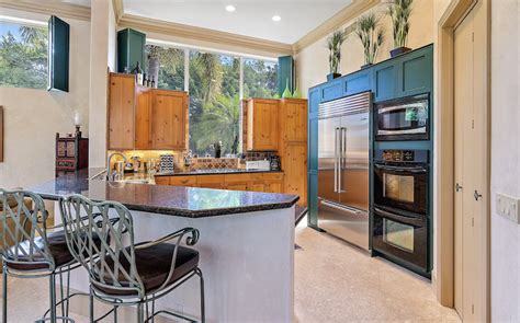 Paul Manafort Sold His Florida Home To His Wife For 10 And Now You