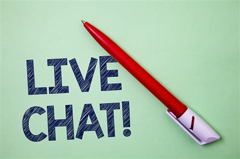 필기 텍스트 라이브 채팅 동기 호출 개념 의미 온라인 의사 소통 하는 실시간 미디어 대화 포인트 작품 부드러운 병렬 라인 패턴