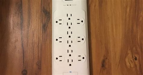 Ziplok Studio Anker PowerPort Power Strip 12 Outlets 3 USB Ports