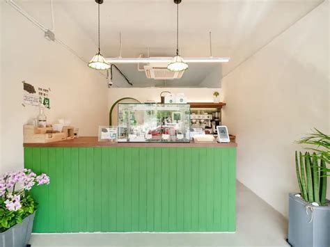 싱그러운 그린 컬러 포인트 7평 카페 인테리어 광진구 화양동 싱그러운 그린 컬러 포인트 7평 카페 인테리어 광진구 화양동