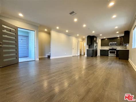12 S La Cienega Blvd Los Angeles Ca 90045 Room For Rent In Los