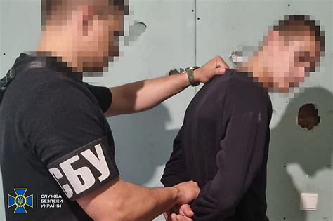 СБУ и полиция задержали группировку которая подожгла военную машину в