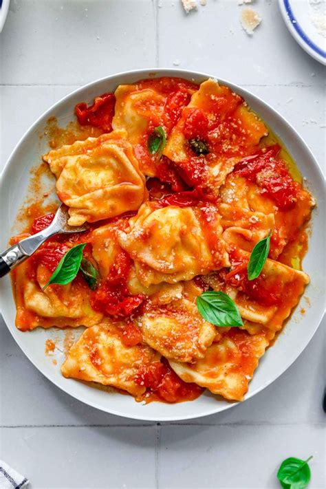 Ravioli With Tomato Sauce Recipe Ravioli Sauce Recipe Tomato