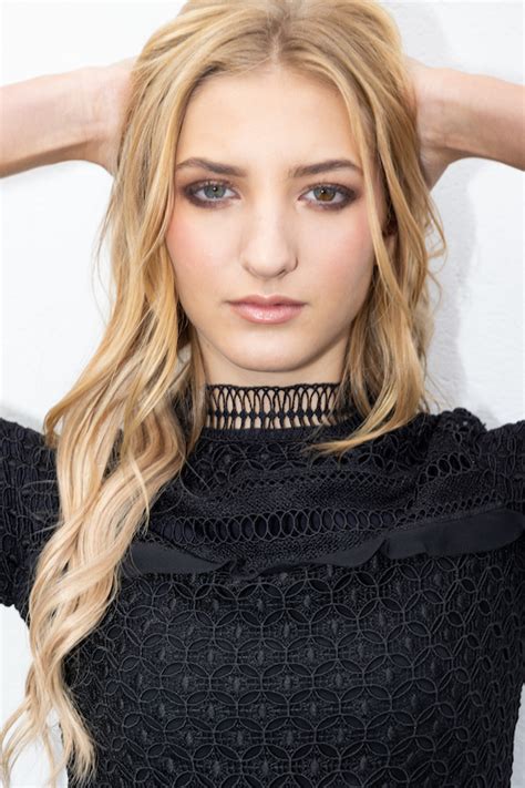 Portfolio Model Agency Elysse