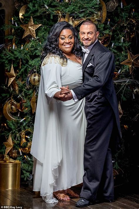 Robin Bobby Windsors Best Strictly Come Dancing Moments After His