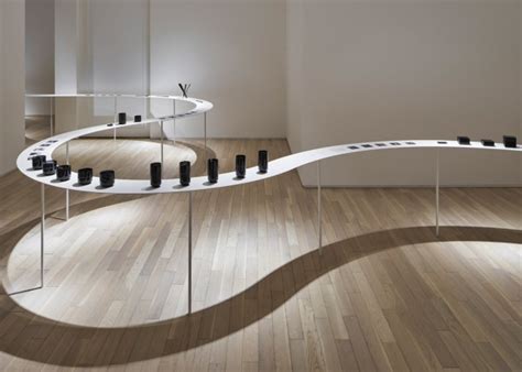 Nendo Designs Sinuous Display For Tokyo Tableware Exhibition