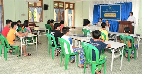 လူထုအခြေပြုဗဟိုဌာန ပျဉ်းမနား တွင် အထက်တန်းအဆင့် အင်္ဂလိပ်စာ Grammar အခမဲ့သင်တန်းဖွင့်လှစ