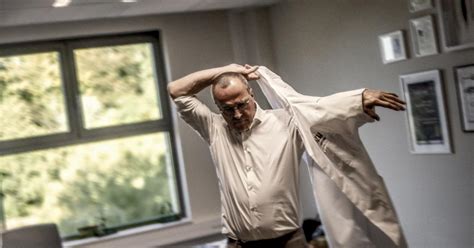 10 Vragen Aan De Zorgwijze Dr Filiep Bataillie Zorgnet Icuro