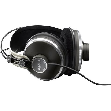 AKG K271 MKII - охватывающие наушники | Купить в магазине Аудиомания