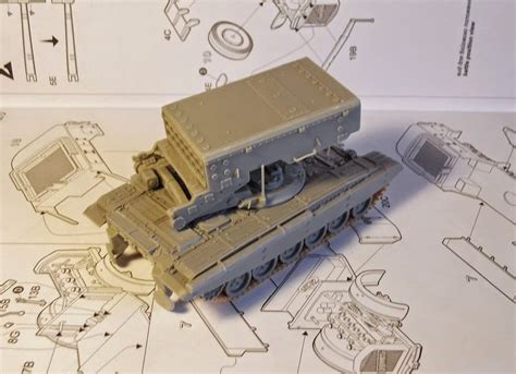 Gulumik Military Models Tos 1a With T 72 Chassis 172 Modelcollect Ua72009