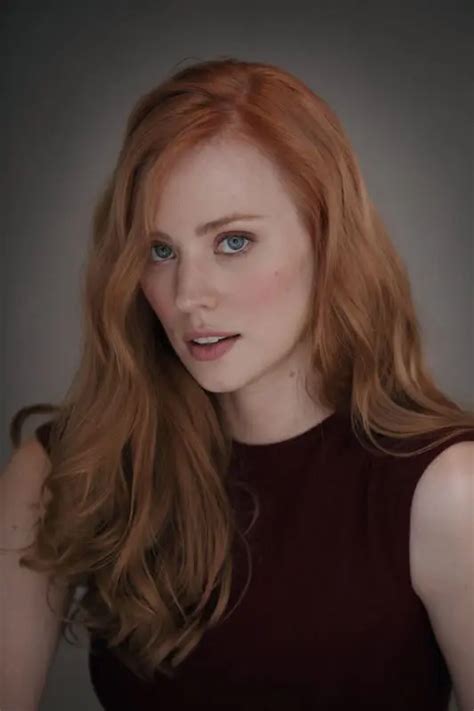 Deborah Ann Woll Scrolller