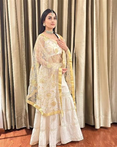 Anushka Kaushik Height Age Boyfriend Family Biography More