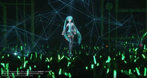 Hatsune Miku Concert Effie Halette