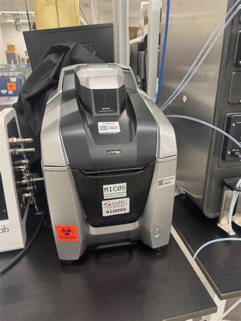 Keyence Bz X710 Fluorescence Microscope