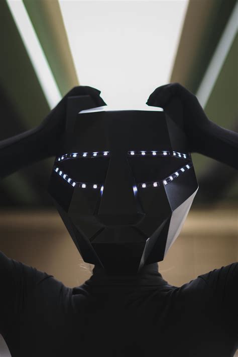 Led 가벼운 검은색 공연 관념적인 기술 기하학적 나이트클럽 대조 독특한 드라마틱한 디자인 마스크 머리