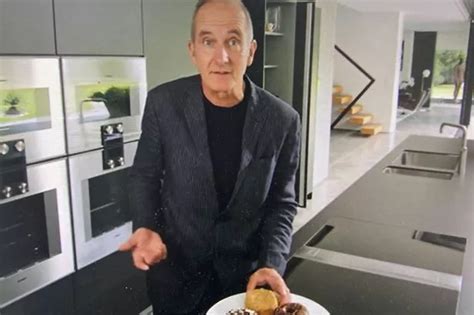 Bbc Eastenders Glynis Barbers Life Since Glenda Mitchell From Rival