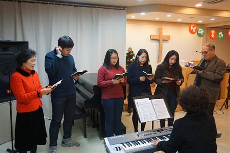 기쁜우리교회 기쁜우리교회는 2015년 성탄절을 의미있게 보냈습니다 어린이들이 함께 나와 찬양과