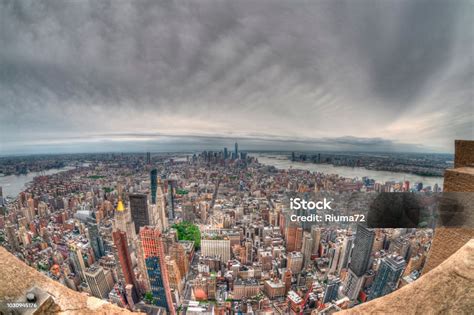 뉴욕 시티 미국2018 년 5 월 18 일 Hdr 맨하탄 엠파이어 스테이트 빌딩의 노천 86 층에서 스카이 라인 엠파이어 스테이트 빌딩에서에 대 한 전망대 0명에 대한 스톡