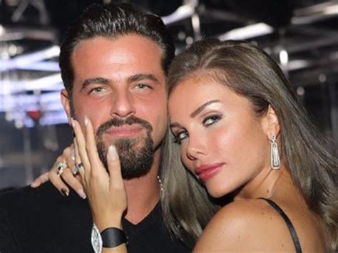 نيكول سابا توجه رسالة لزوجها في يوم الأب العالمي مصراوى