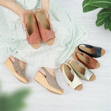 No2027 Back Belt Wedge Sandal