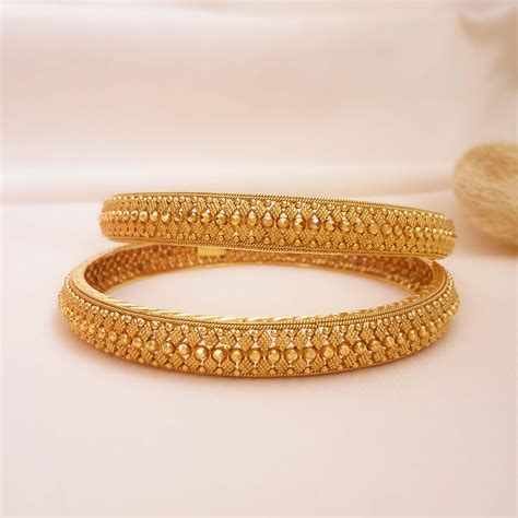 Buy Qala Rajasthani Gold Bangles 22 Kt Yellow Gold 335 Gm Online