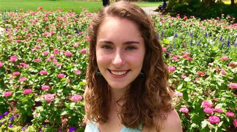 Tönkretette Egy Fiatal Nő Vakációját A Légitársaság Azzal Hogy