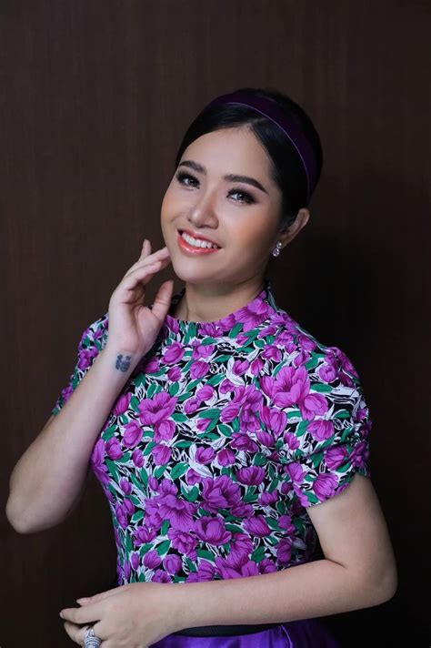 នាយចឺមល្បីរឿងមានស្នេហាក្រៅឆាកថ្មីជាមួយ មាស នីតា ក្រោយធ្លាយវីដេអូថើបមួយ សារព័ត៌មាន នគរវត្ត