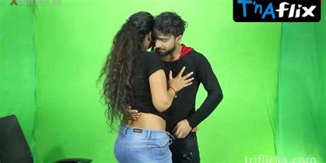 Riddhima Tiwari Butt Breasts Scene In Green Screen