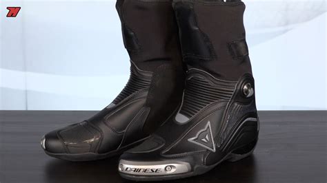 Review Dainese Axial D1 The Best Racing Boots Of The Moment · Motocard