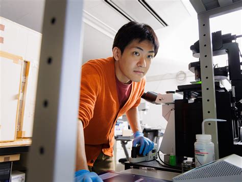 純粋数学者は「エルゴード群論」で世界の深淵を 目指す｜リガクル Rigaku Ru