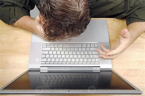 Page 2 System Error Troubleshooting Stock Photos Images And